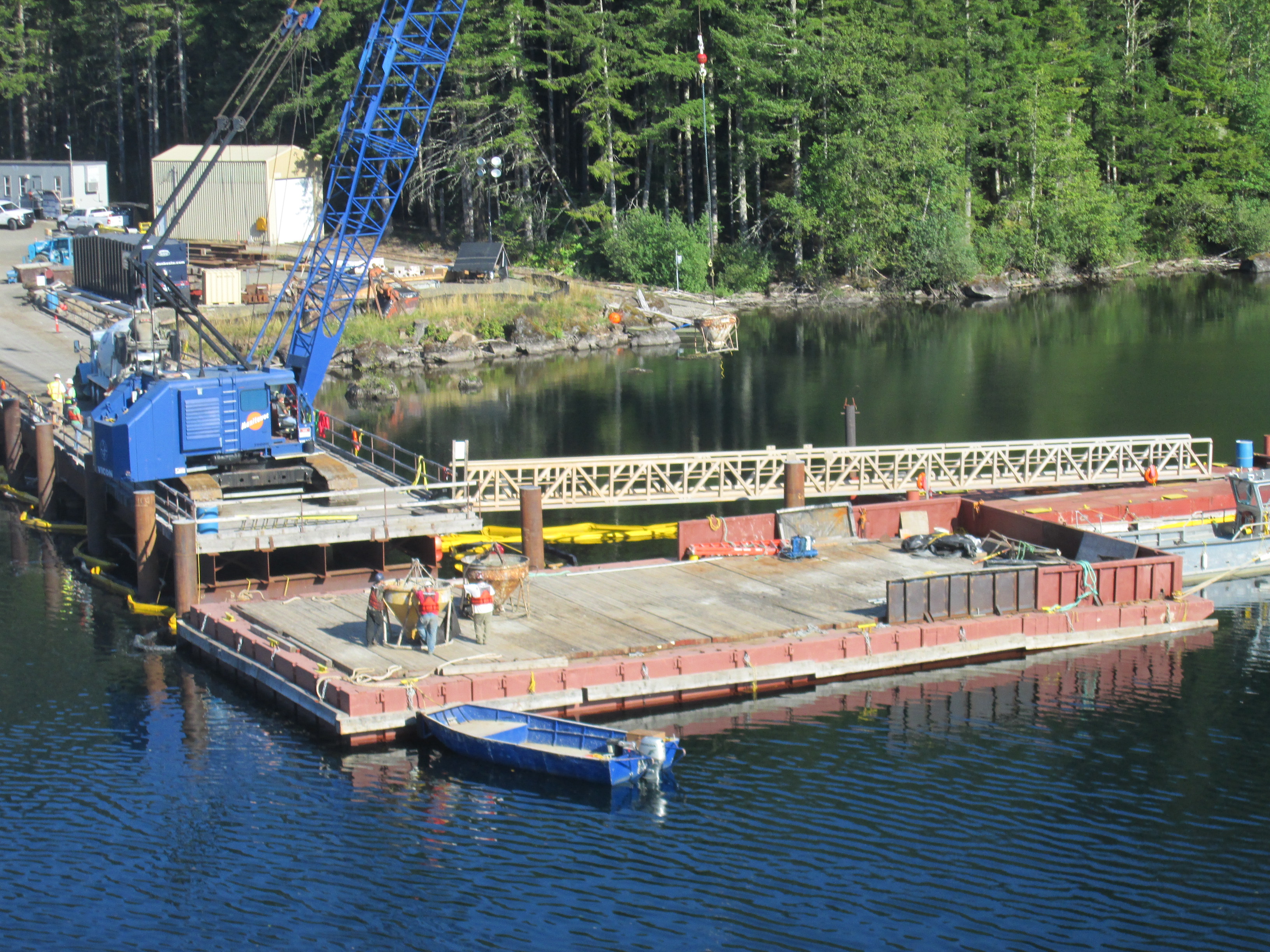 Derrick Barges, Work Barges & Tugs