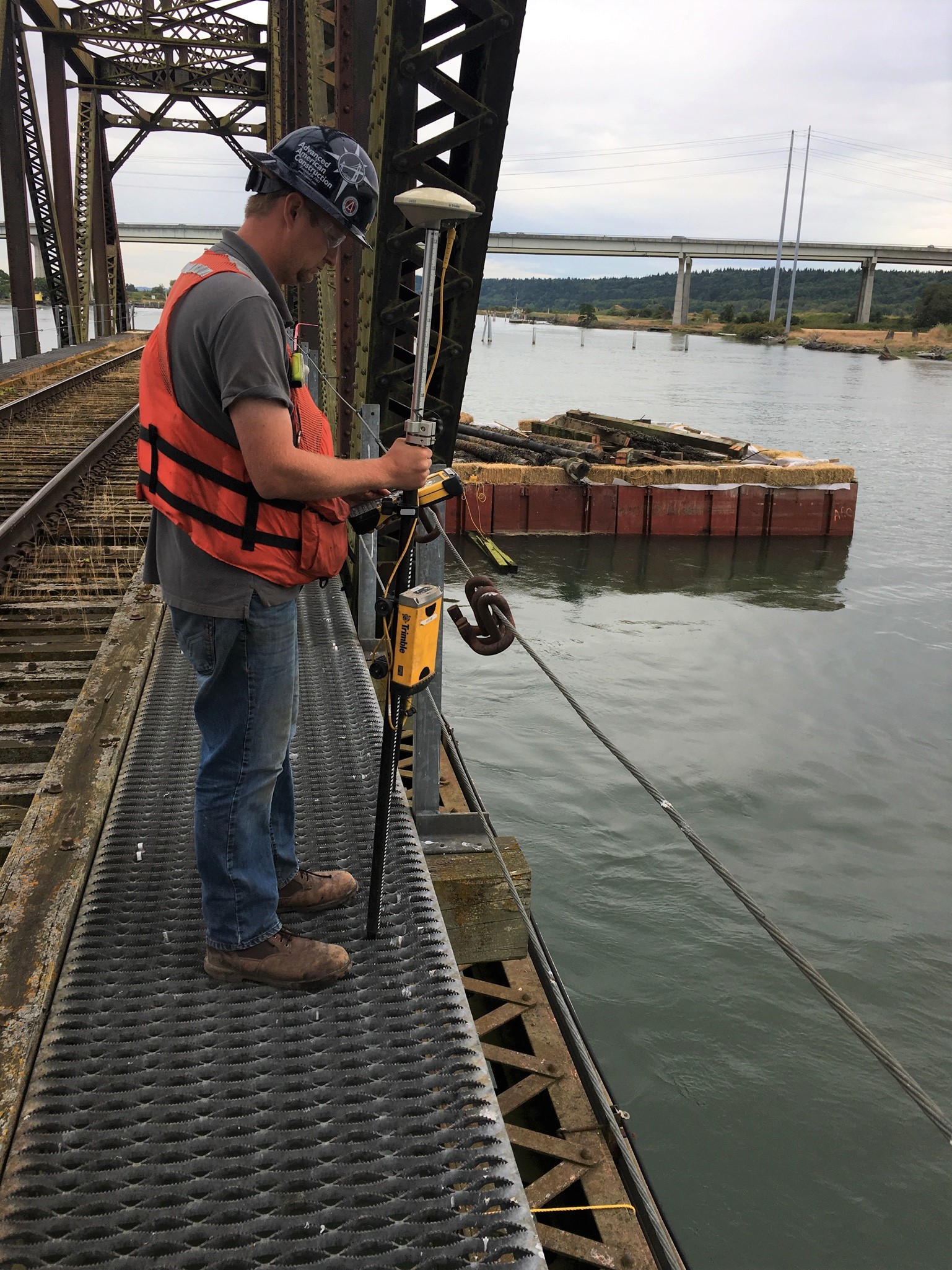 BNSF Bridge 7.6 Anacortes Swing Span Fender System Replacement