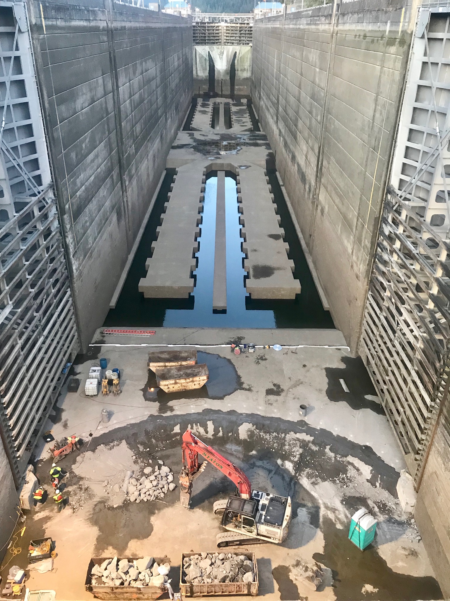 Bonneville Emergency Downstream Sill Repair