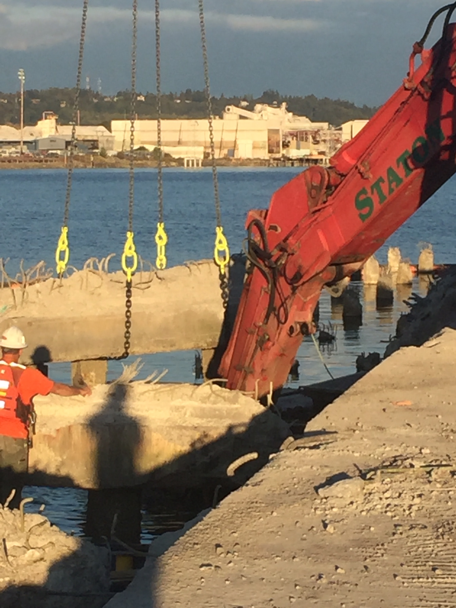 Port of Tacoma - Husky Terminal Pier 4 Phase 2 Reconfiguration